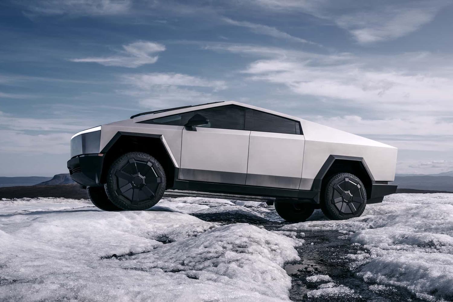 Jusqu'à 845 ch pour le Tesla Cybertruck - MotorGreen