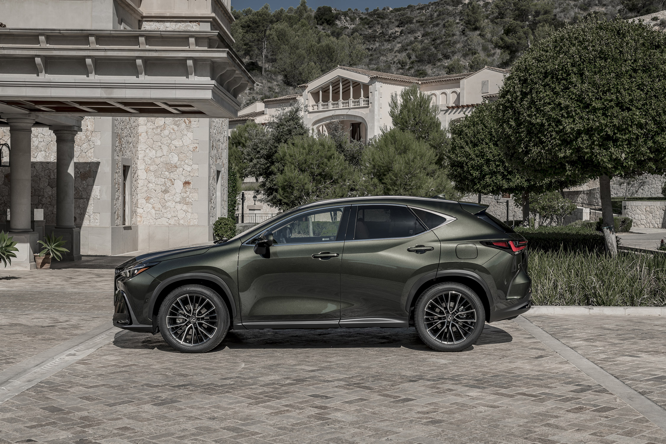 Essai LEXUS NX (2) 450h+ - MotorGreen